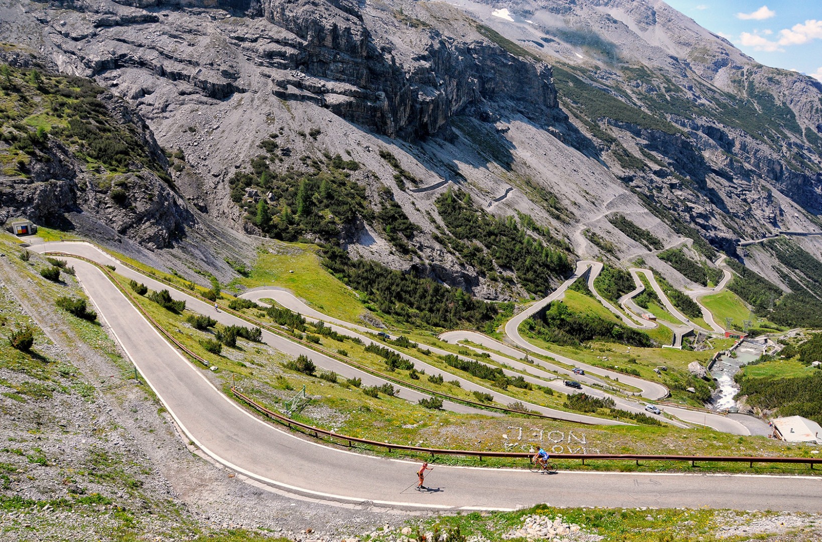 Alpine Peaks & Passes Convertible Driving Tour | ACT